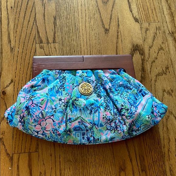 Lilly Pulitzer | Bags | Lilly Pulitzer Special Edition Large Clutch ...